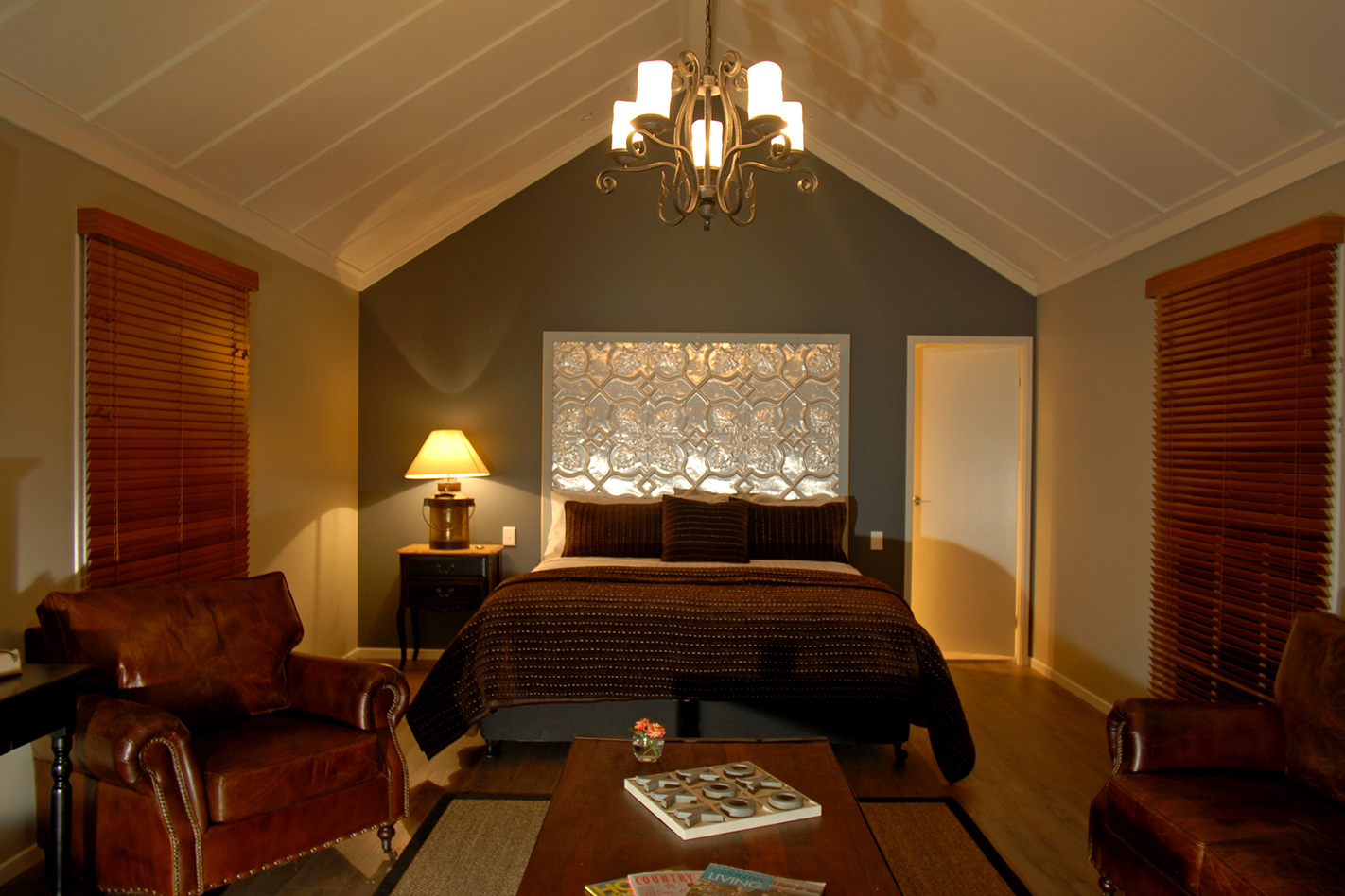 Travel In – Willow Tree Inn | Graze Willow Tree Inn